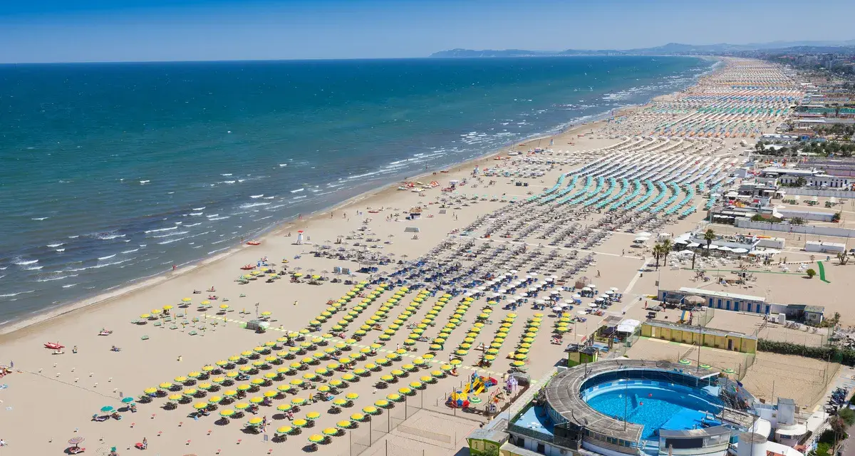 Loty do Rimini 2026 - Jak zaplanować i nie przepłacić?