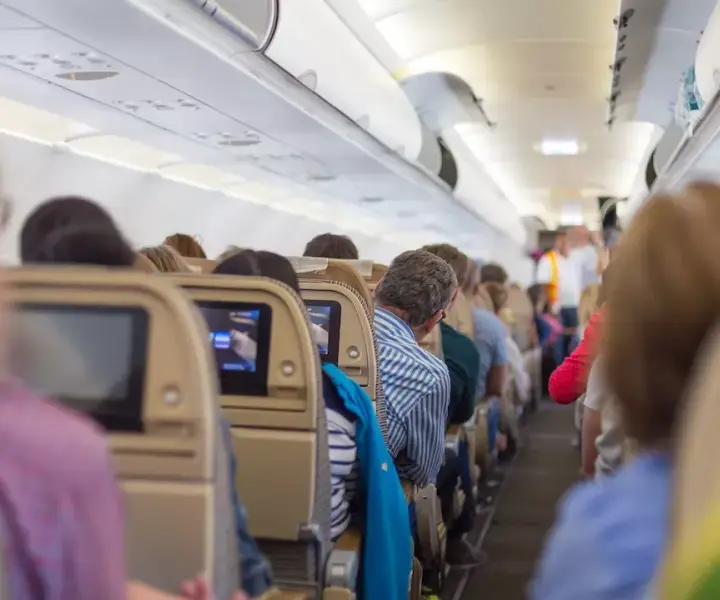 Buzz (Ryanair Sun) - Co to jest i czy warto nim lecieć?