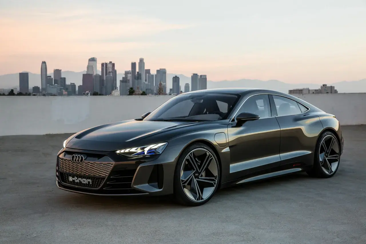Audi e-tron GT - Emocje czy sens? Którą wersję wybrać?