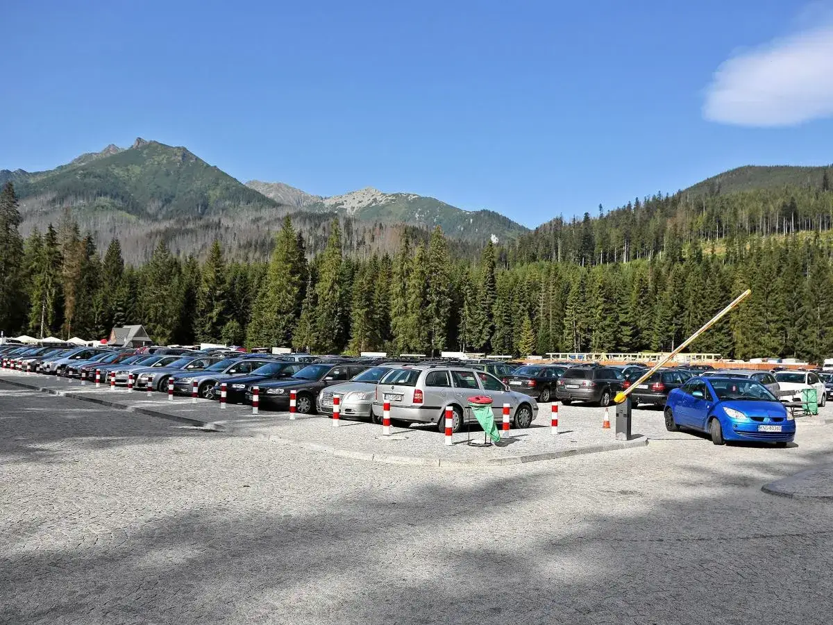 Morskie Oko - kamera na żywo i parking. Jak zaplanować wyjazd?